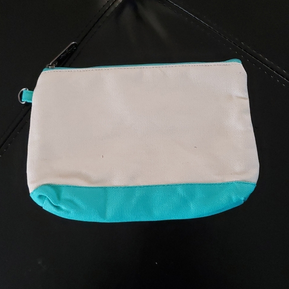 thirty-one | Bags | Thirty One Mini Zipper Pouch | Poshmark